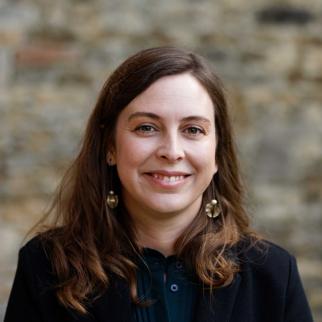 Abigail Moffett – Entangled Project